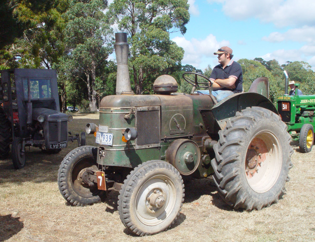 Bullarto Vintage Tractor Pull, March 2015 - page 2 of 2 concerning Lanz ...